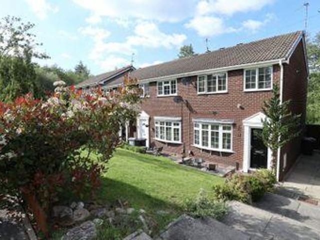 3 Bedrooms Terraced house for sale in Cartmel Close, Macclesfield SK10