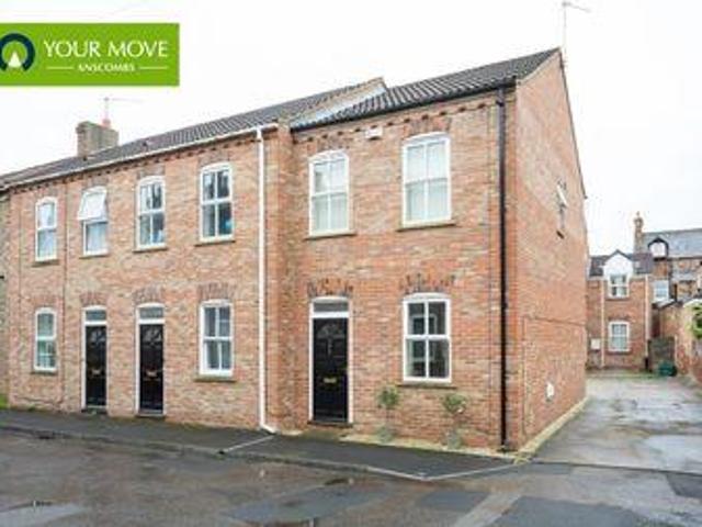 3 Bedrooms Terraced house for sale in Chaucer Street, York YO10