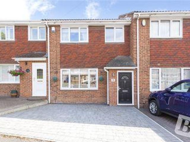 3 Bedrooms Terraced house for sale in Cherrywood Drive, Northfleet, Gravesend, Kent DA11
