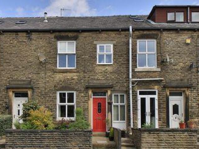 3 Bedrooms Terraced house for sale in Clough Road, Littleborough OL15