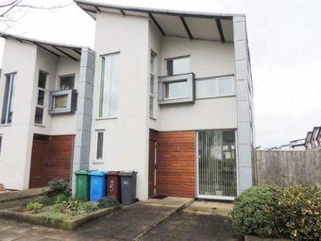 3 Bedrooms Terraced house for sale in Commonwealth Avenue, Beswick, Manchester M11
