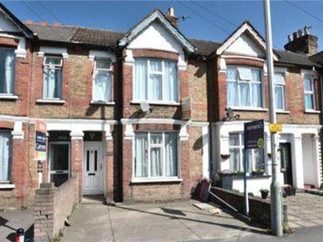 3 Bedrooms Terraced house for sale in Cowley Mill Road, Uxbridge, Middlesex UB8