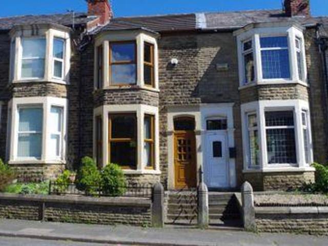 3 Bedrooms Terraced house for sale in Crown Lane, Horwich, Bolton BL6