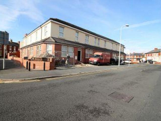 3 Bedrooms Terraced house for sale in Egerton Road, Blackpool, Lancashire FY1