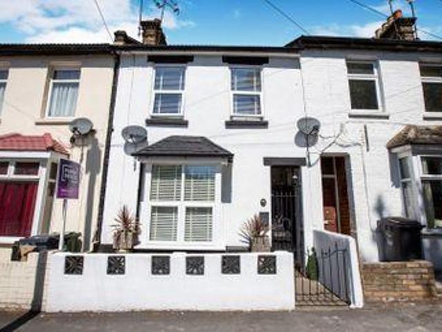 3 Bedrooms Terraced house for sale in Farmer Road, London E10