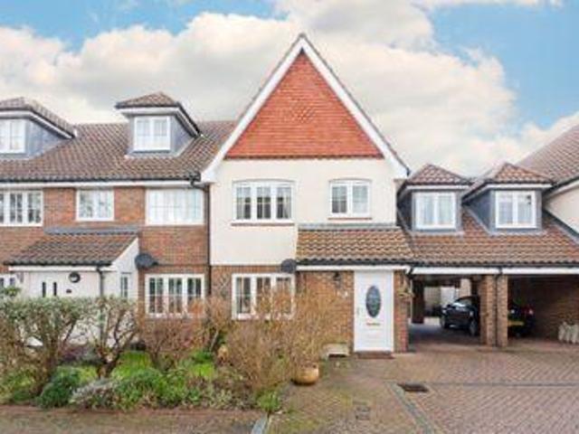 3 Bedrooms Terraced house for sale in Forge Place, Horley RH6