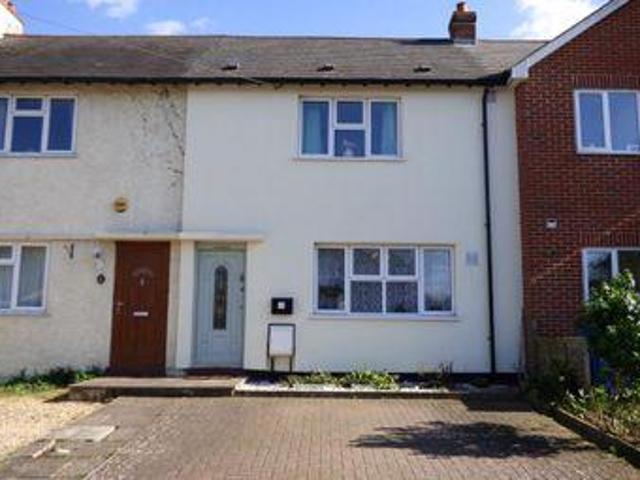 3 Bedrooms Terraced house for sale in Fowler Road, Farnborough GU14