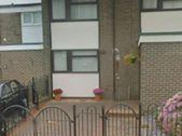 3 Bedrooms Terraced house for sale in Goathland Close, Woodhouse, Sheffield S13