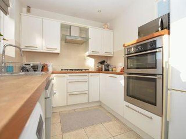 3 Bedrooms Terraced house for sale in Gosling Road, Langley, Slough SL3