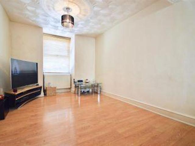 3 Bedrooms Terraced house for sale in Gordon Road, Northfleet, Gravesend DA11