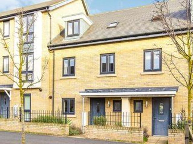 3 Bedrooms Terraced house for sale in Great High Ground, St. Neots, Cambridgeshire PE19