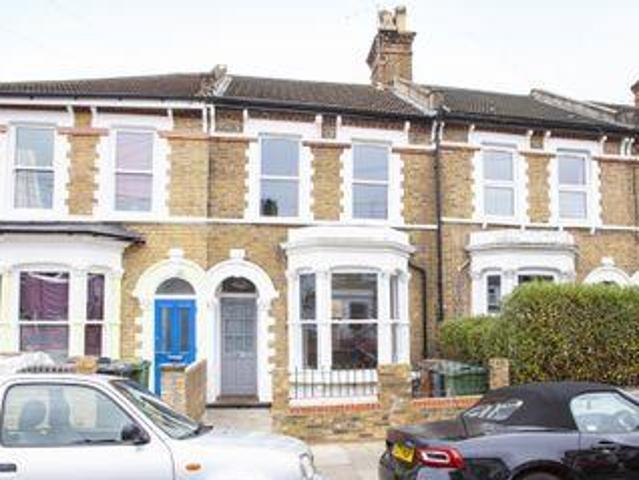3 Bedrooms Terraced house for sale in Grove Road, Bushwood Area E11