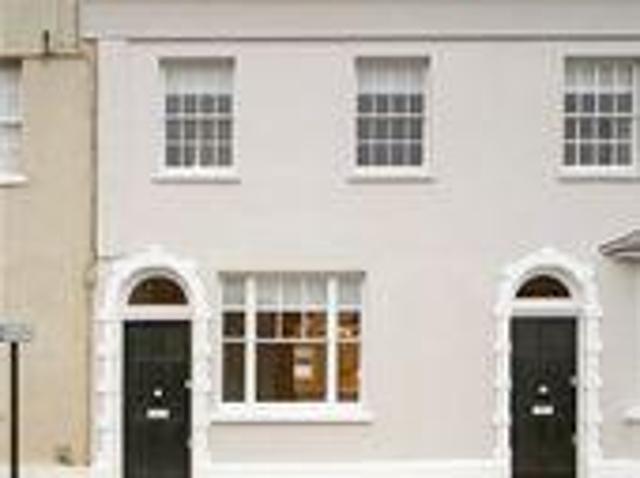 3 Bedrooms Terraced house for sale in Grove Road, Windsor, Berkshire SL4