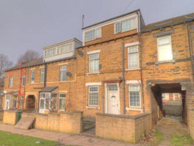 3 Bedrooms Terraced house for sale in Harewood Street, Bradford BD3
