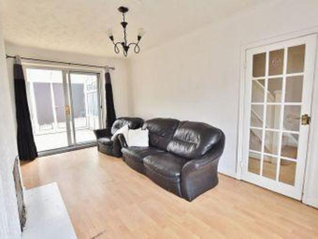 3 Bedrooms Terraced house for sale in Hartington Road, Eccles, Manchester M30