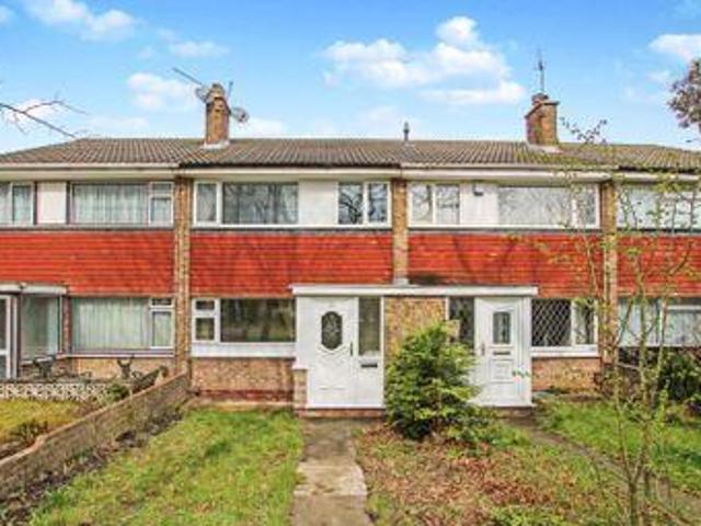 3 Bedrooms Terraced house for sale in Hathaway Walk, Leeds LS14