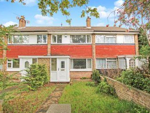 3 Bedrooms Terraced house for sale in Hathaway Walk, Leeds LS14