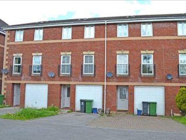 3 Bedrooms Terraced house for sale in Heol Dewi Sant, Heath, Cardiff CF14