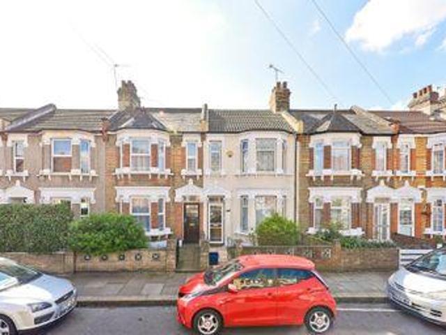 3 Bedrooms Terraced house for sale in Henley Road, Ilford IG1