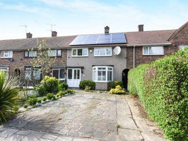 3 Bedrooms Terraced house for sale in Hilldene Avenue, Romford RM3