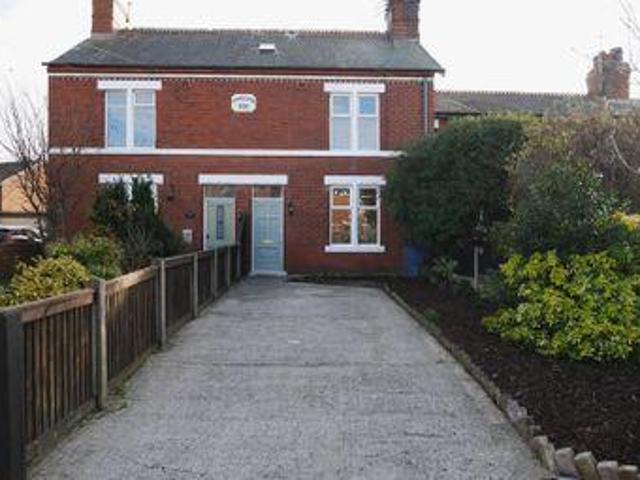 3 Bedrooms Terraced house for sale in Holmes Road, Thornton Cleveleys FY5