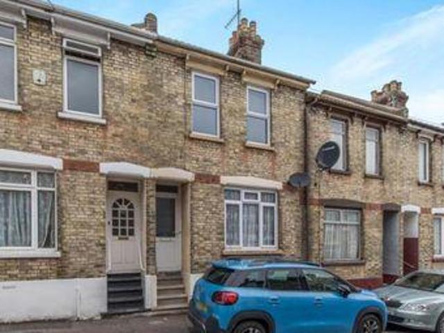3 Bedrooms Terraced house for sale in Ingle Road, Chatham, Kent ME4