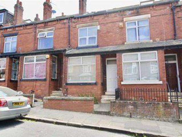 3 Bedrooms Terraced house for sale in Luxor View, Leeds LS8