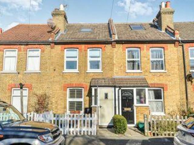 3 Bedrooms Terraced house for sale in Lakes Road, Keston BR2