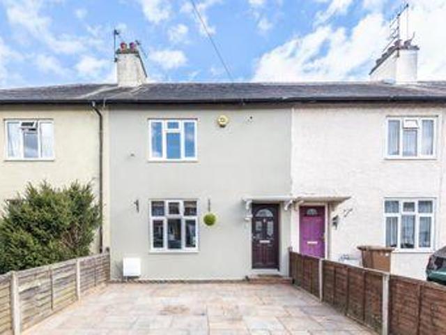 3 Bedrooms Terraced house for sale in Laytons Lane, Lower Sunbury TW16