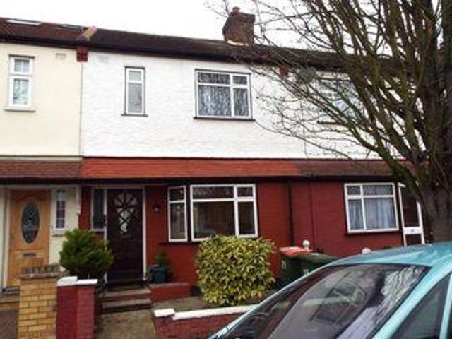 3 Bedrooms Terraced house for sale in Leader Avenue, London E12