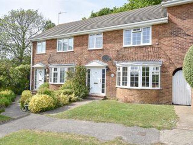 3 Bedrooms Terraced house for sale in Links Drive, Bexhill On Sea TN40