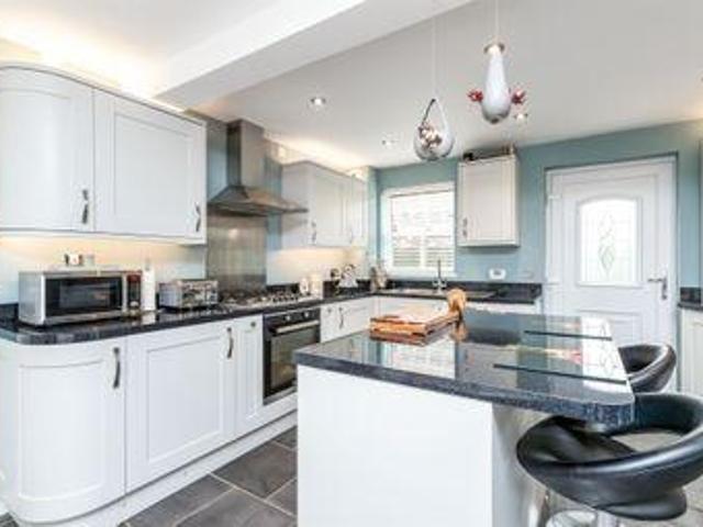 3 Bedrooms Terraced house for sale in Lord Grandison Way, Banbury OX16