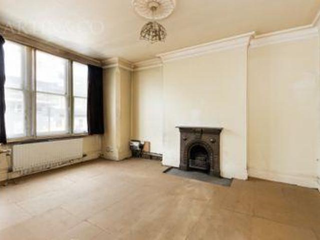 3 Bedrooms Terraced house for sale in Lothair Road, London W5