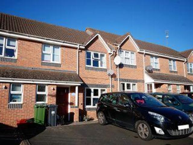 3 Bedrooms Terraced house for sale in Pebble Island Way, Leamington Spa CV31