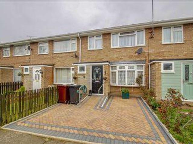 3 Bedrooms Terraced house for sale in Queensland Drive, Colchester CO2