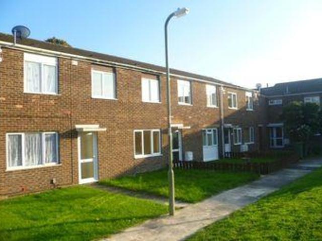 3 Bedrooms Terraced house for sale in Quilter Road, Basingstoke RG22