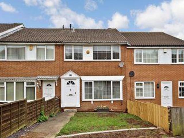 3 Bedrooms Terraced house for sale in Ramshead Crescent, Leeds LS14