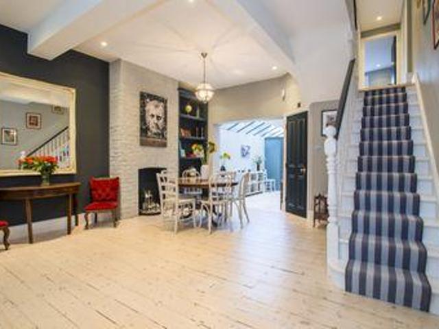 3 Bedrooms Terraced house for sale in Ravensworth Road, London NW10