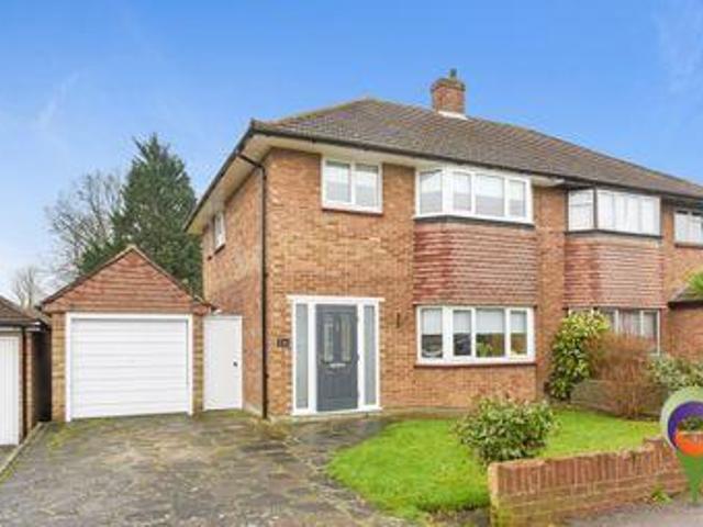 3 Bedrooms Terraced house for sale in Red Oak Close, Orpington BR6