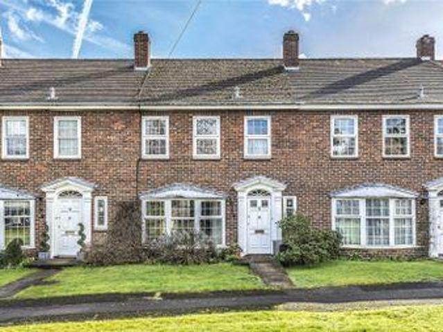 3 Bedrooms Terraced house for sale in Rising Hill Close, Northwood HA6