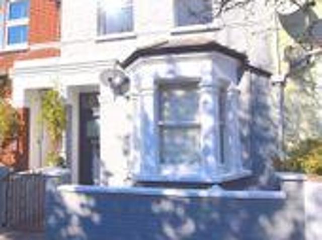 3 Bedrooms Terraced house for sale in Rosaline Road, London SW6