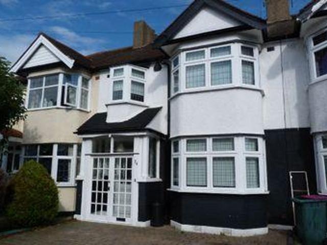 3 Bedrooms Terraced house for sale in Rosedene Gardens, Gants Hill IG2