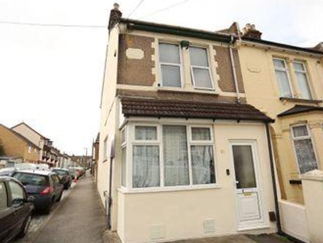 3 Bedrooms Terraced house for sale in Ross Street, Rochester ME1