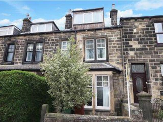 3 Bedrooms Terraced house for sale in St. Margarets Road, Horsforth, Leeds LS18