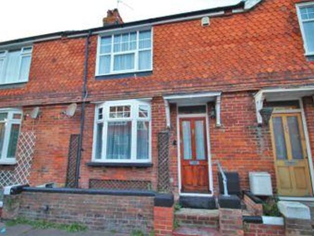 3 Bedrooms Terraced house for sale in St. Georges Road, Eastbourne BN22
