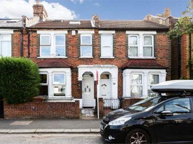 3 Bedrooms Terraced house for sale in St. Johns Road, London E17