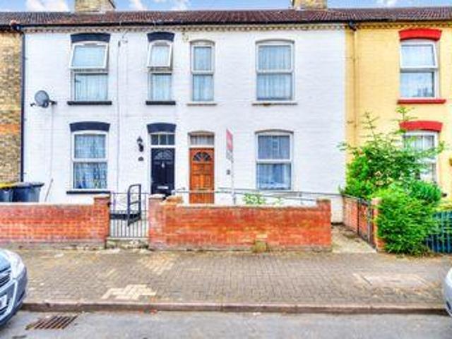 3 Bedrooms Terraced house for sale in St. Leonards Street, Bedford MK42