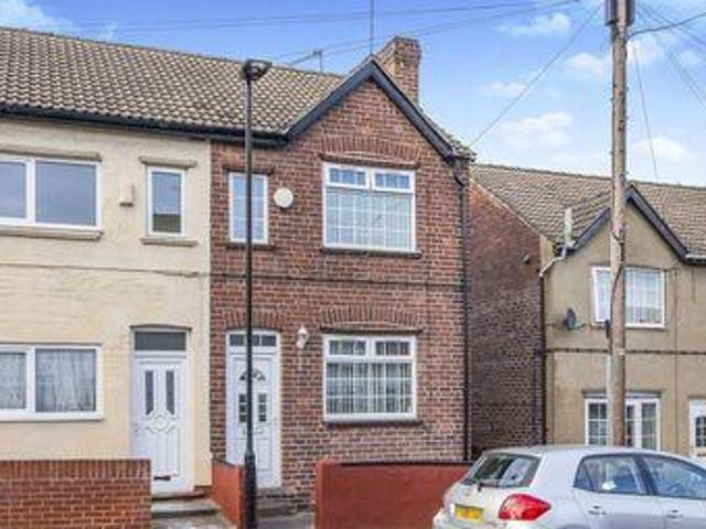 3 Bedrooms Terraced house for sale in Staveley Street, Edlington, Doncaster DN12