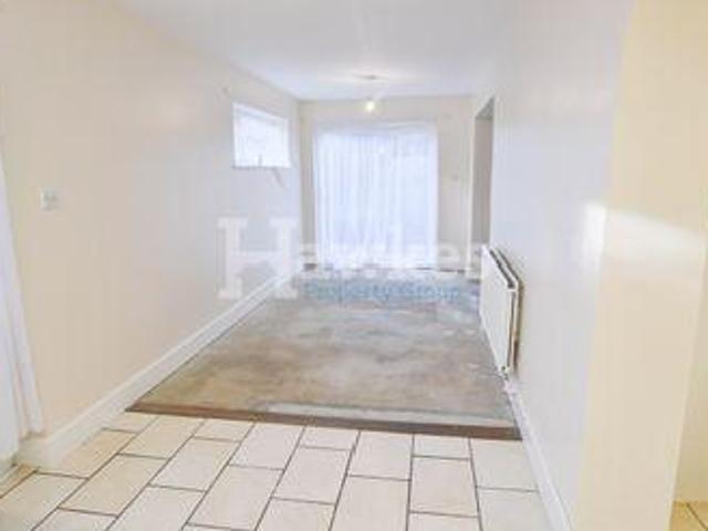 3 Bedrooms Terraced house for sale in Stour Walk, Colchester CO4