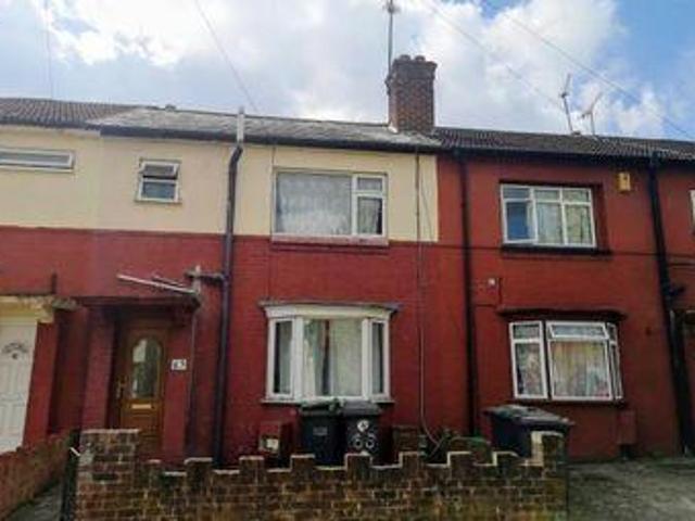 3 Bedrooms Terraced house for sale in Summerfield Road, Luton, Bedfordshire LU1
